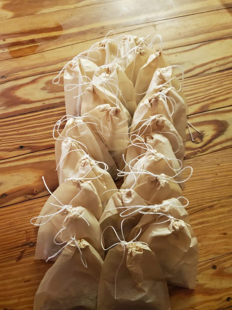 Té Corazón Lastimado (Wounded Heart Tea) Herbal Recipes - Weeds and Deeds